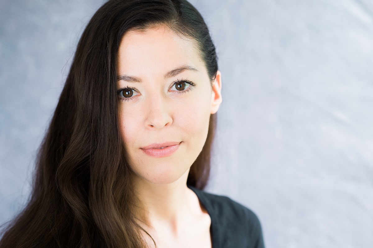 About – KELLY HELSINGER